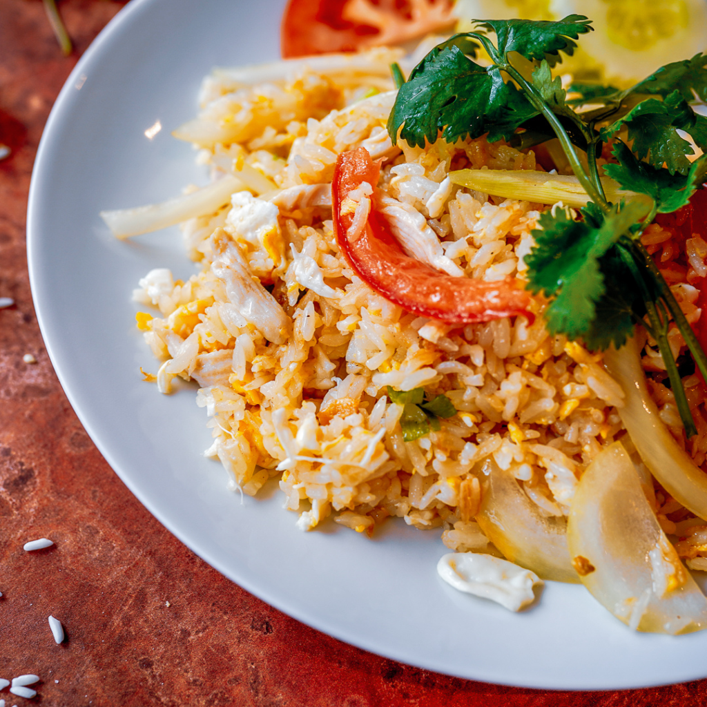 Pad Khi Mao:Larges pâtes de riz sautées, basilic, poivre vert, piquant ...